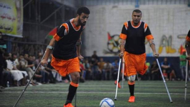 Gazan football team brings together players with amputated limbs | الديار